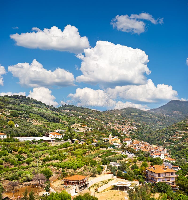 Paisaje italiano típico foto de archivo. Imagen de campo - 21180066