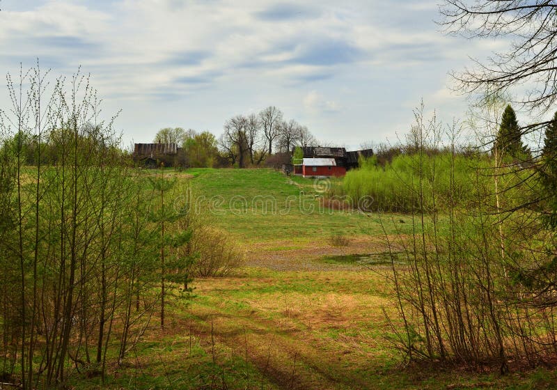 Paisaje rural imagen de archivo. Imagen de camino, graneros - 33195913