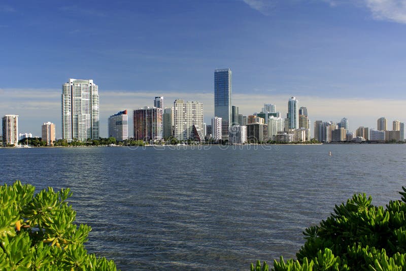 Paisaje urbano de Miami foto de archivo. Imagen de exteriores - 6711642