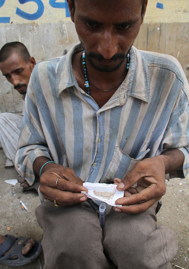 Pakistan drugs editorial image. Image of sleep, heroin - 14935850