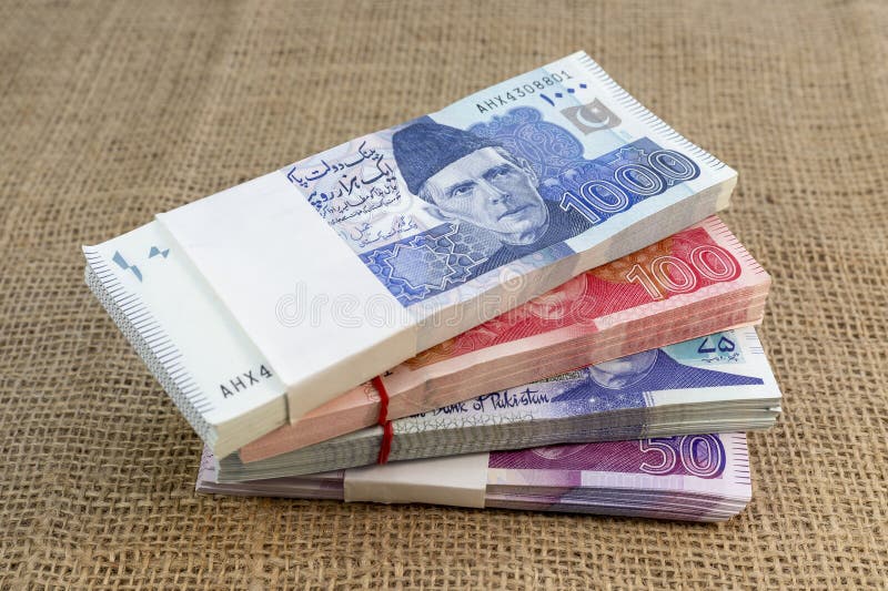 Stack Pakistani 100 Rupee Banknotes Burlap Background Stock Photos ...
