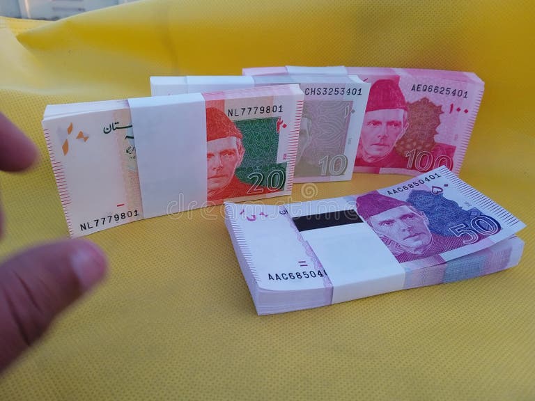 Pakistani New Currency Note Bundle of 10, 20, 50 and 100 Rupees. New ...