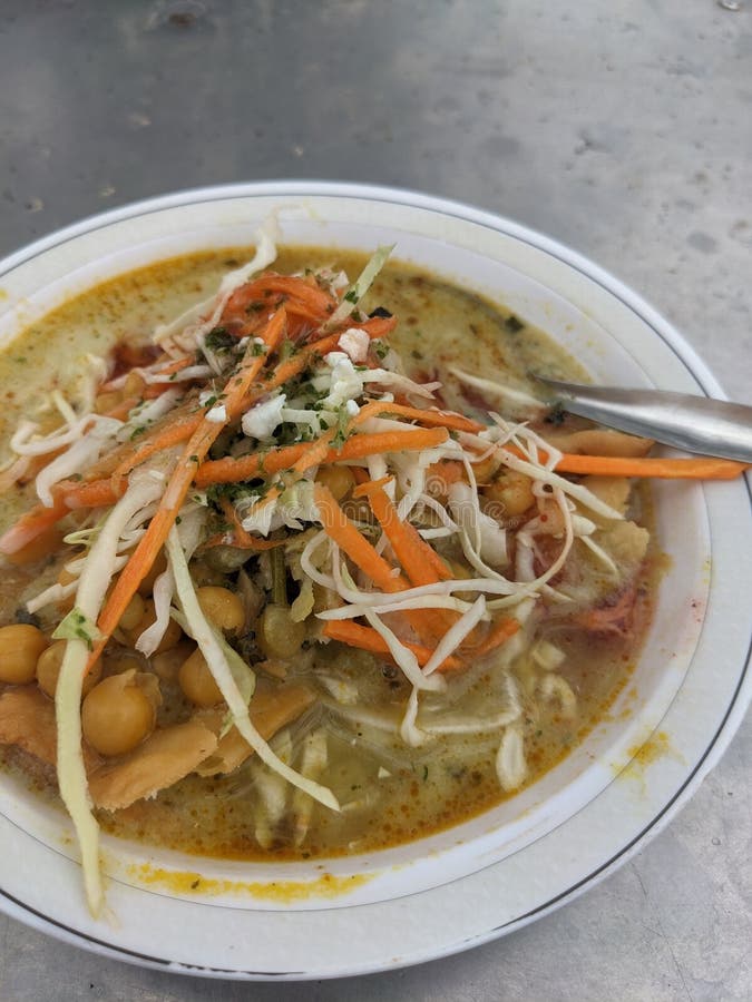 Pakistani Street Food, Samosa Chat Stock Photo - Image of breakfast ...