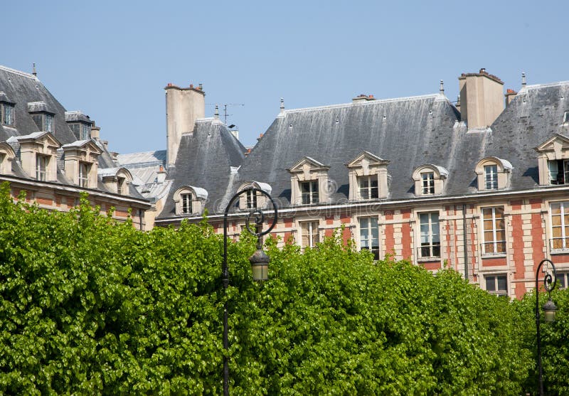Paris Ancient Building in Bright Greenery Vintage Lights Stock Photo ...