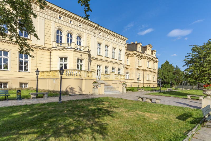 Palace and Park Complex in Ostromecko, Poland. Editorial Stock Photo ...