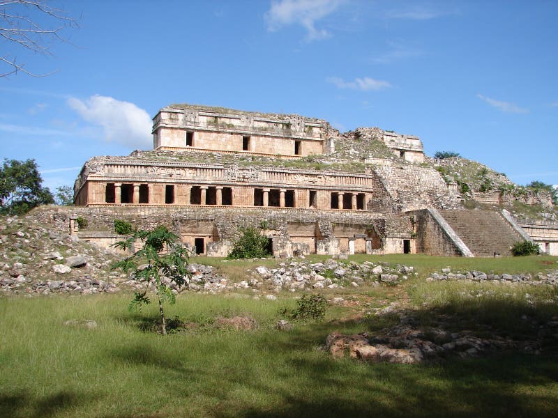 Palace at Sayil,Mx stock image. Image of walls, bricks - 5480313