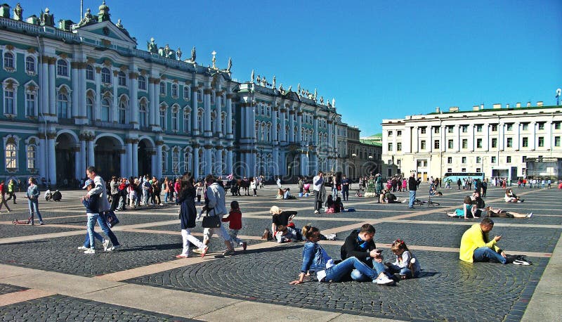 The Palace Square in Saint Petersburg Editorial Stock Photo - Image of ...
