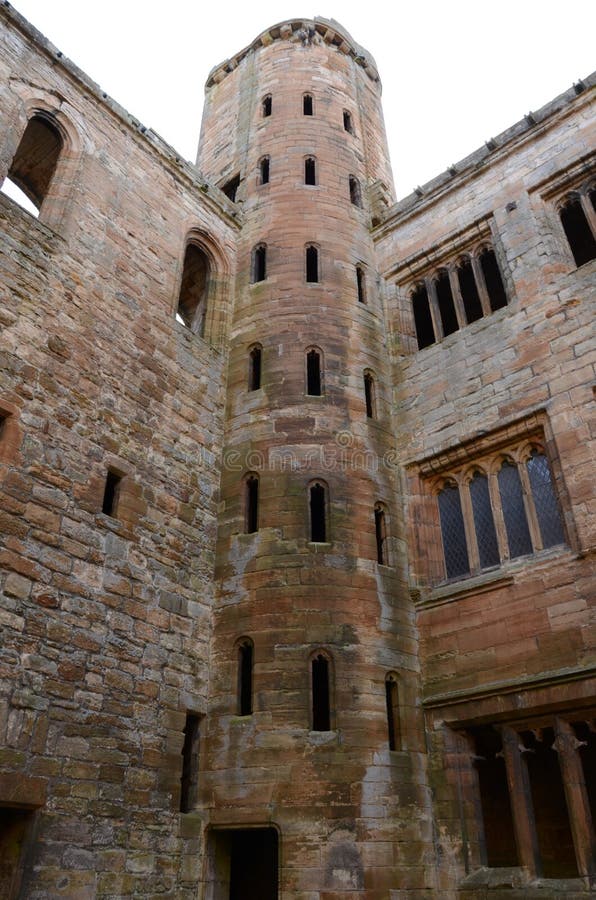 Linlithgow Palace Entrance stock photo. Image of residence - 24500218