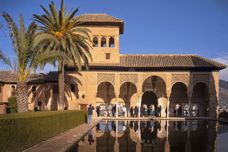 Palacio De Partal, Palacio De Partal, En Alhambra, Granada, Andalusi ...