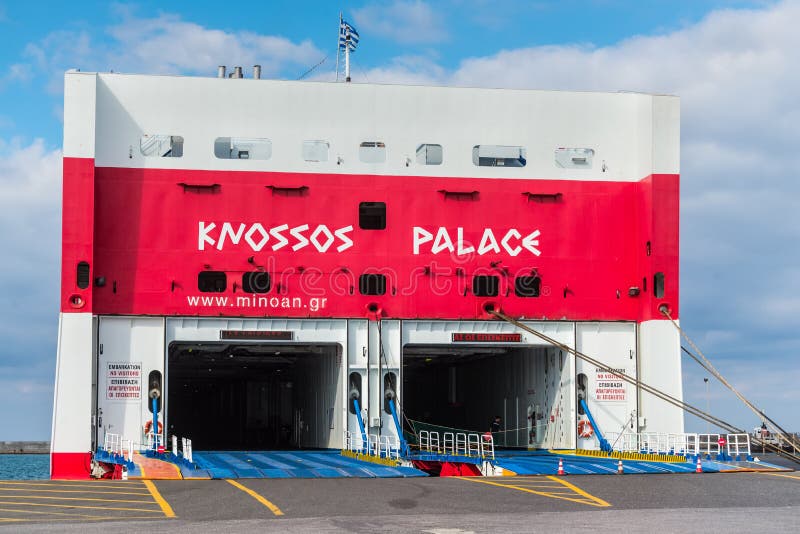 Palacio De Knoss Del Transbordador En Puerto Imagen de archivo ...