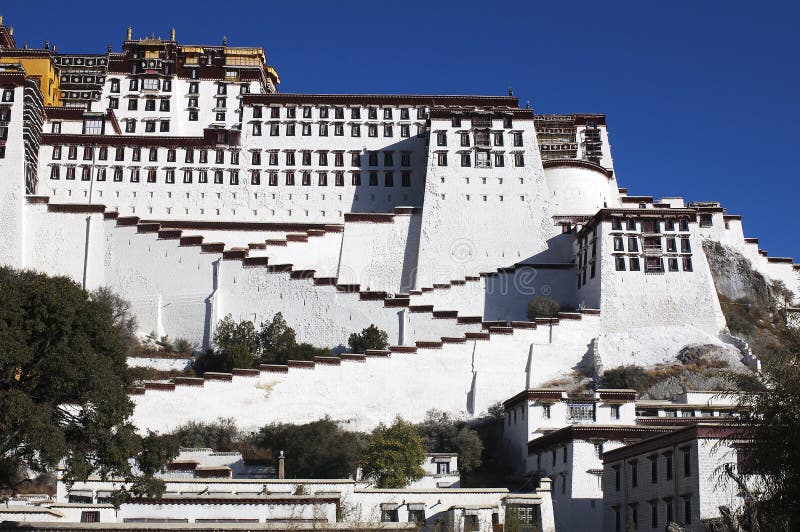 Palacio de Patala en Lhasa foto de archivo. Imagen de vida - 18526330