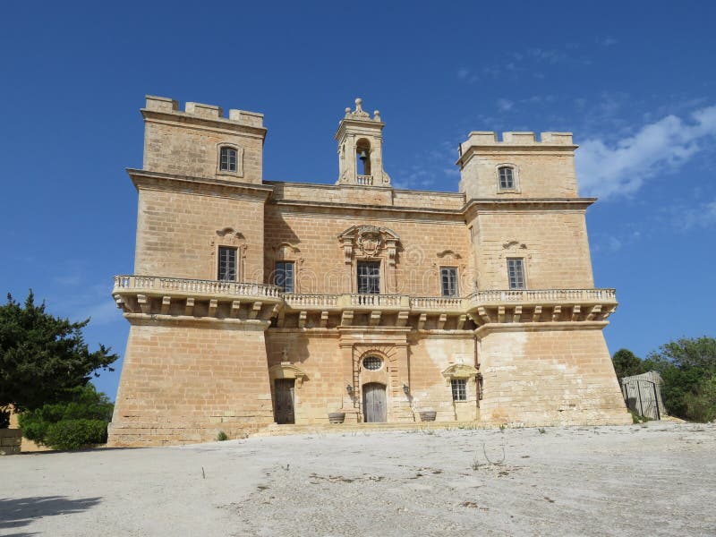 Palacio De Selmun, Torre De Selmun En Melieha, Malta Imagen de archivo ...