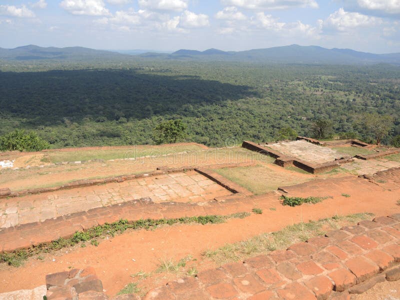 Sigiriya imagen de archivo. Imagen de museo, cielo, palacio - 43056969