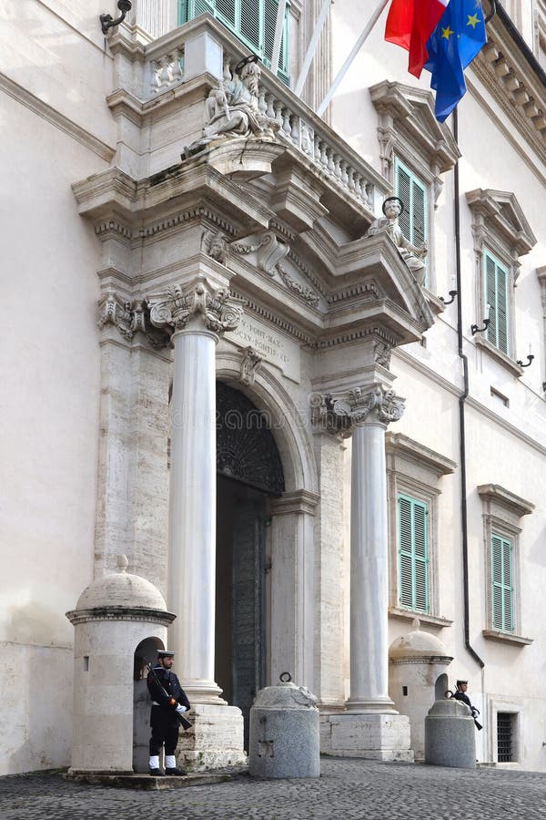 Palacio Quirinale De Roma Italia Fotografía editorial - Imagen de ...