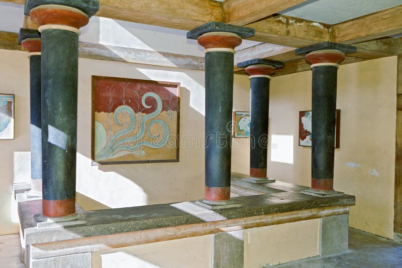 Fresque Antique De Knossos, Crète Image stock - Image du homme, knossos ...