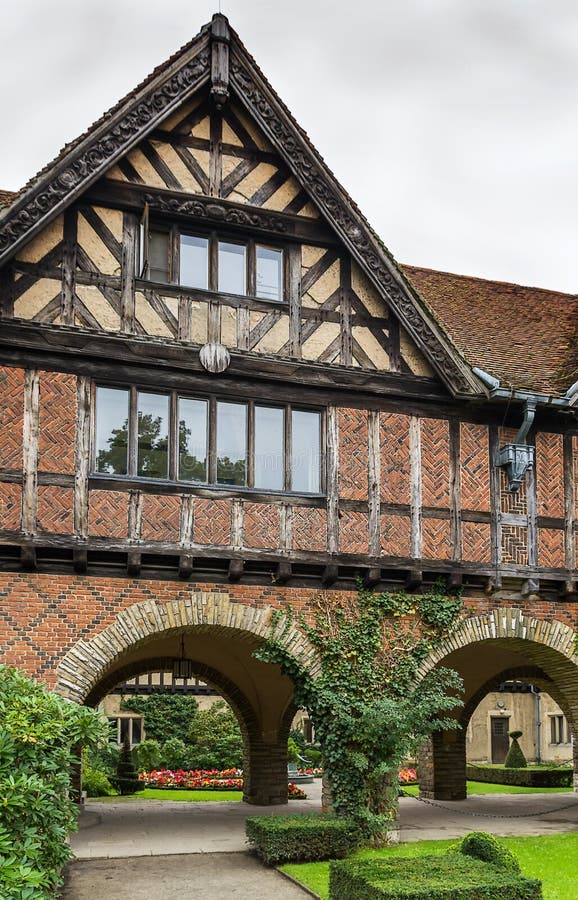 Palais De Cecilienhof, Potsdam, Allemagne Image stock - Image du ...