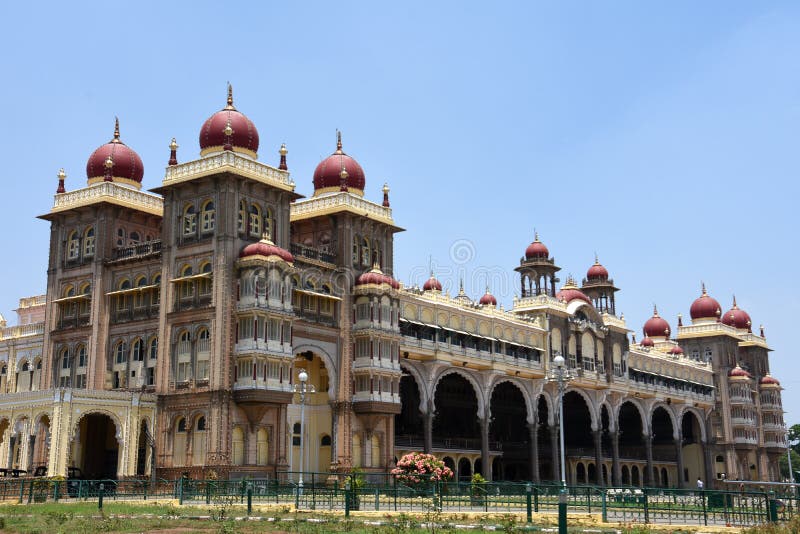 Palais de Mysore, Inde photo stock. Image du gauche, état - 75645488