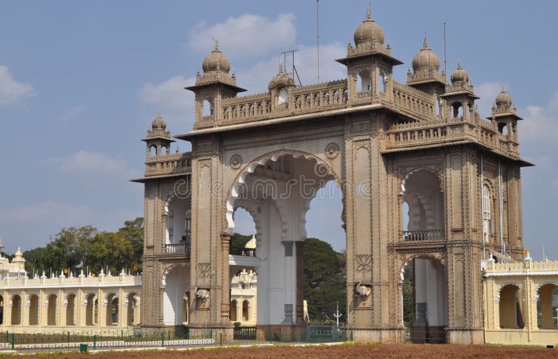 Palais De Mysore (voie De Base). Image stock - Image du tour, noblesse ...