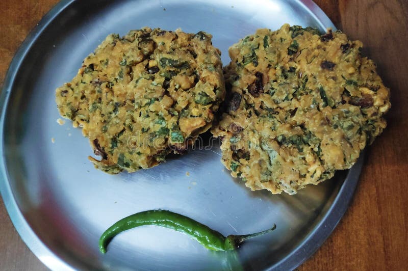 Palak methi dal vada stock photo. Image of yellow, snack - 271769104