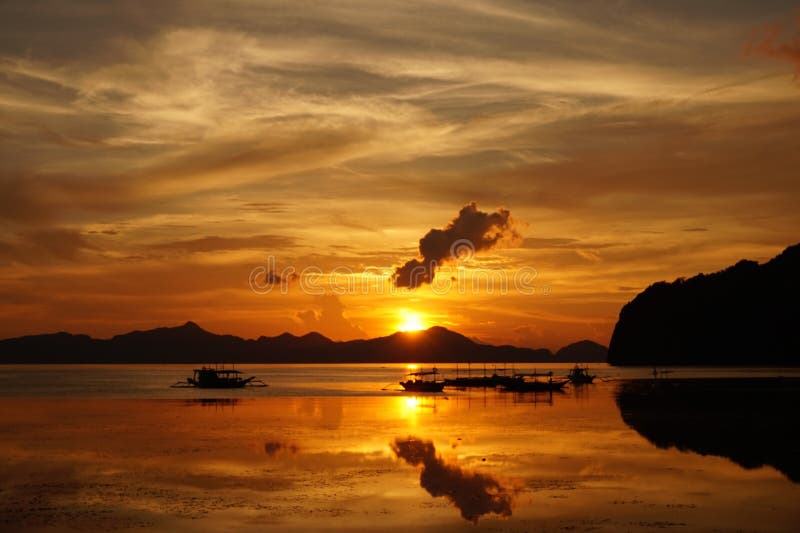 Palawan sunset stock image. Image of dreamy, ocean, sunsetsky - 84664515