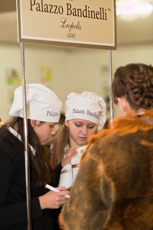 Palazzo Bandinelli editorial photo. Image of serve, salesman - 22555851