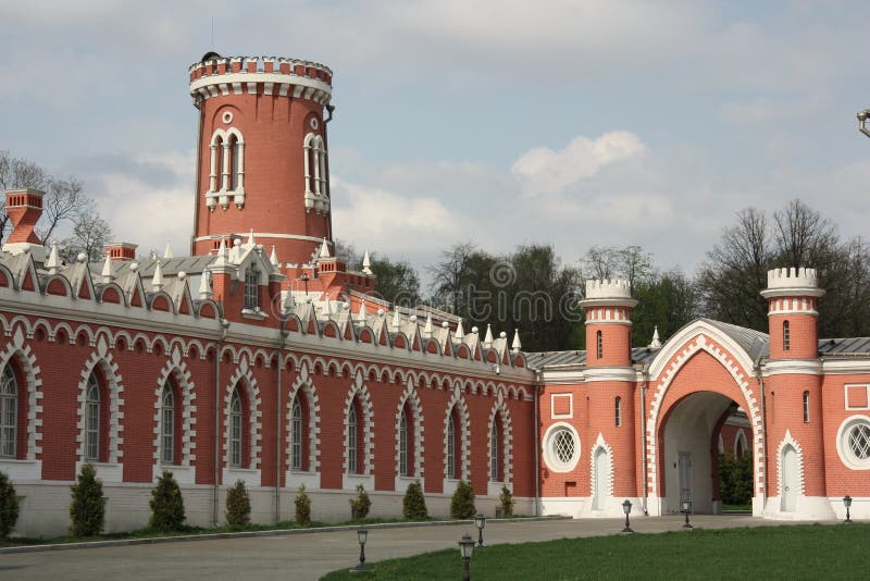 Palazzo Petrovsky, Mosca immagine stock. Immagine di cupola - 19679919