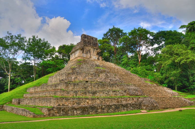 Antike Maya-Tempel Von Palenque, Mexiko Stockfoto - Bild von zentral ...