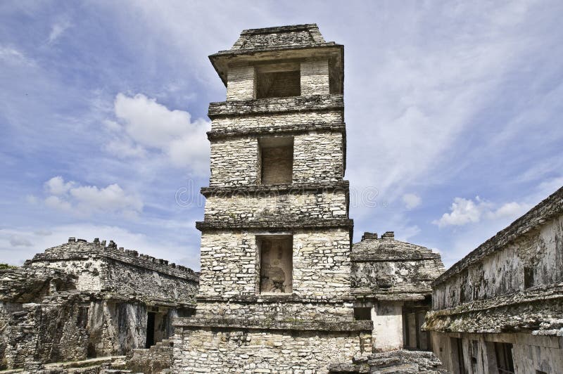 Torre Maya Antigua Del Observatorio Imagen de archivo - Imagen de mayan ...
