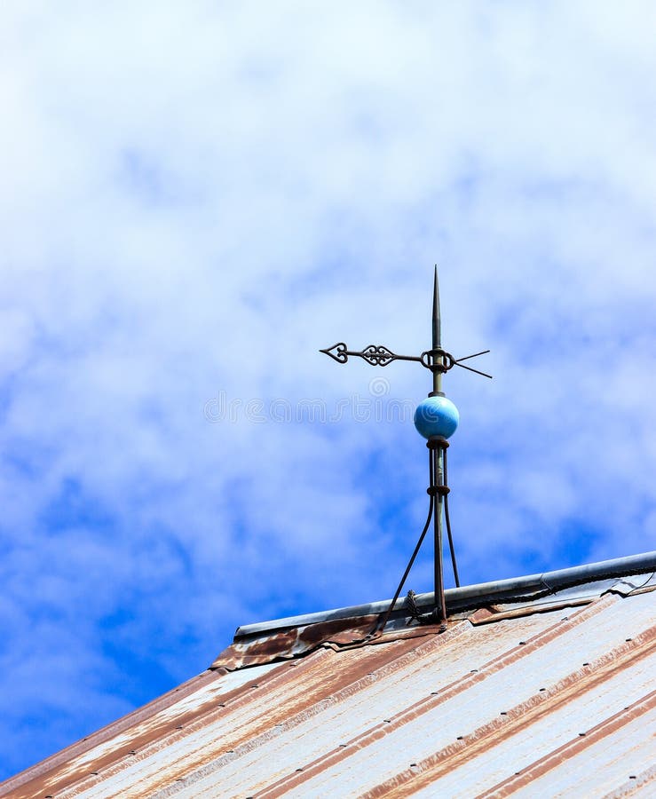 449 El Pararrayos Del Tejado Fotos - Libres de Derechos y Gratuitas de ...