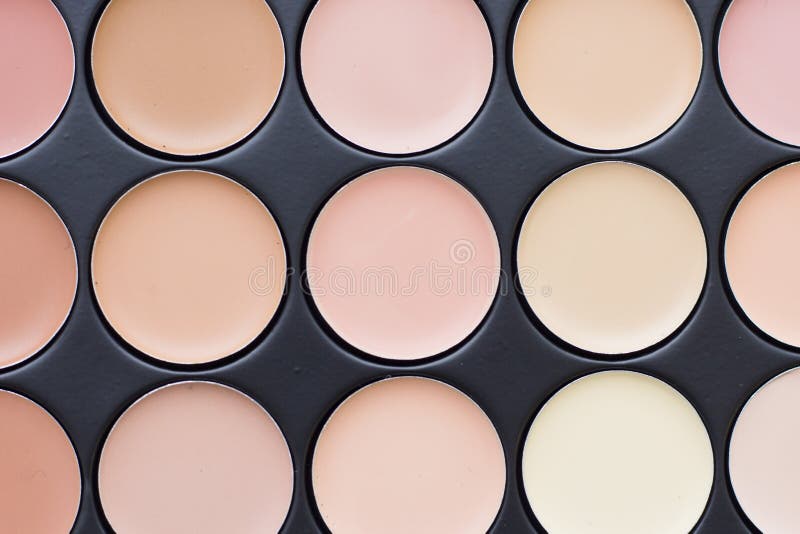 Palette de base de visage image stock. Image of oeil - 108731175