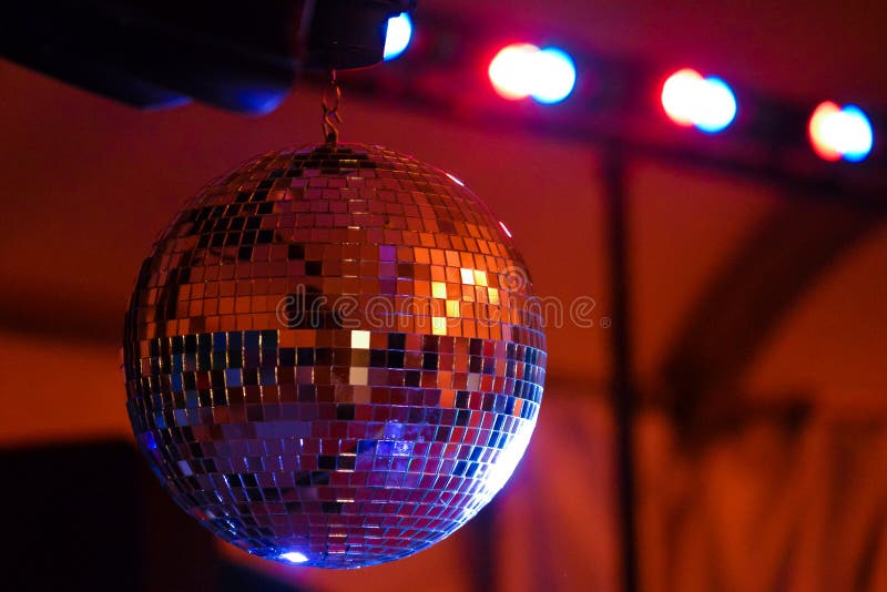 Palla Da Discoteca Per Feste Immagine Stock - Immagine di sfera ...