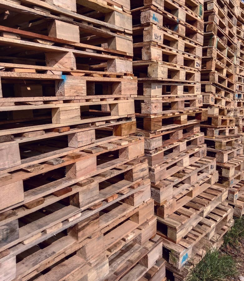Pallet wood stock photo. Image of wasted, pallet, industrial - 324232486
