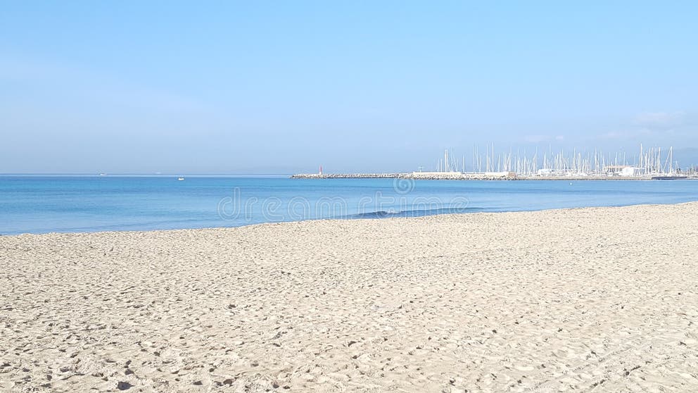 Palma Ballermann Strand imagen de archivo. Imagen de hilo - 89659075