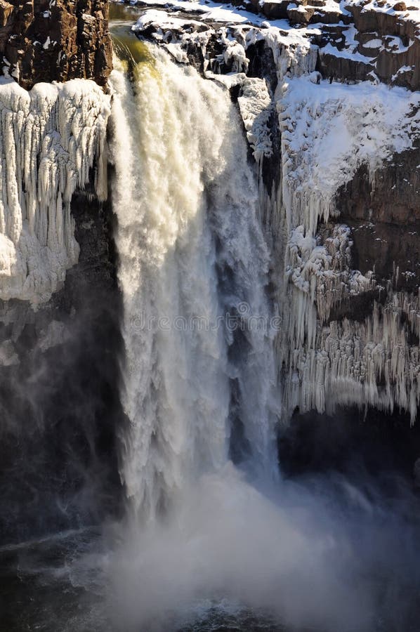 Palouse Winter Barn stock image. Image of state, fields - 50760721