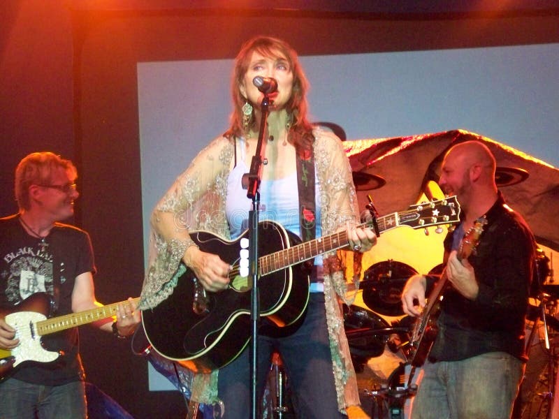 Pam Tillis editorial image. Image of talent, concerts - 16115745