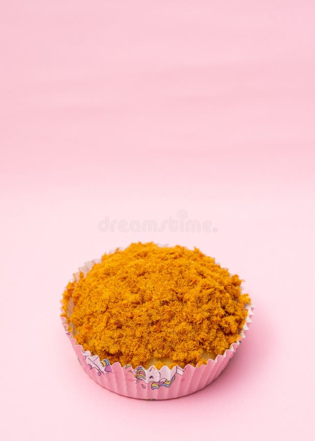 Pan con fondo rosa claro foto de archivo. Imagen de delicioso - 225490018