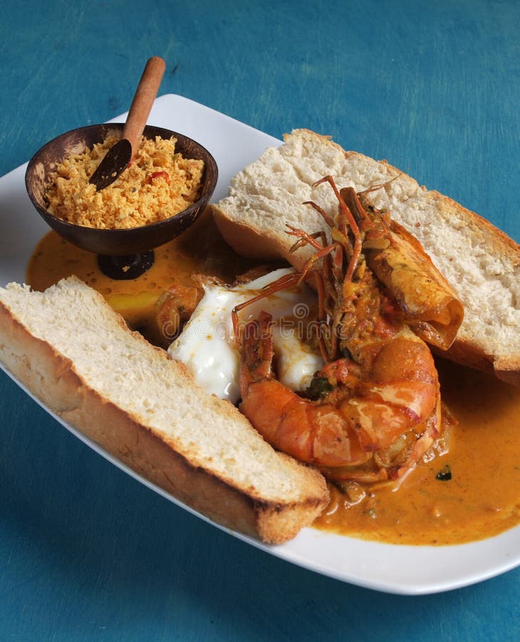 Pan con salsa foto de archivo. Imagen de anaranjado, verde - 36796204