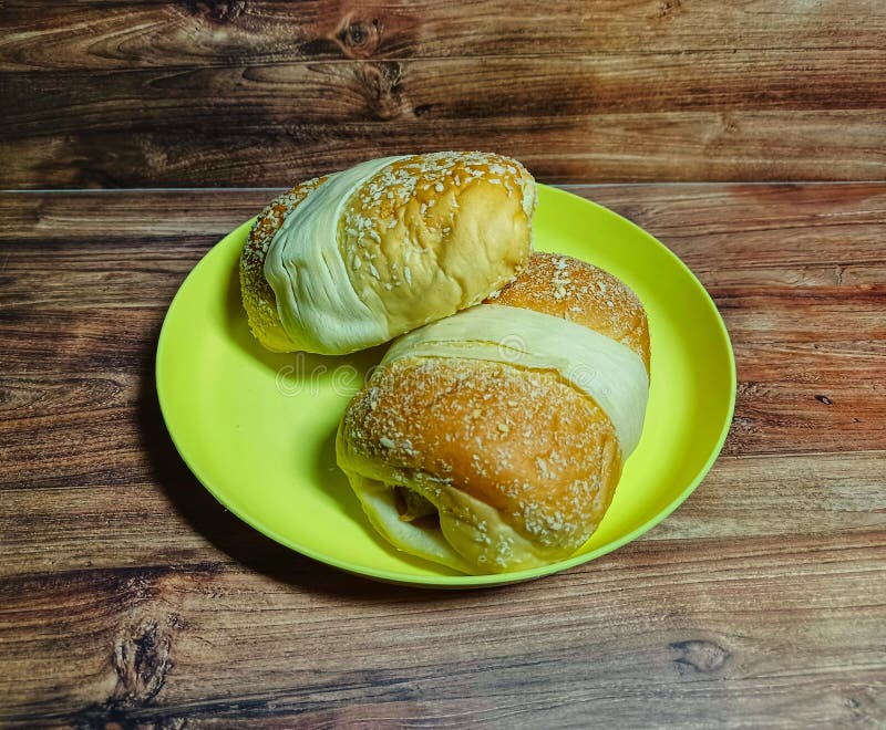 Pan De Mayonesa De Queso Salchicha Doble Foto de archivo - Imagen de ...
