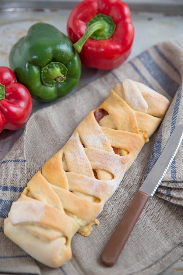 Pan De Stromboli Del Italiano Foto de archivo - Imagen de aperitivo, almuerzo: 66616372