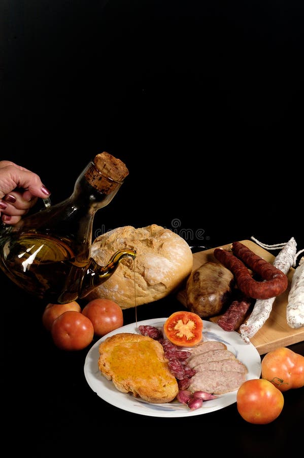 Pan Con El Tomate, Típico De Cataluña, España Imagen de archivo ...