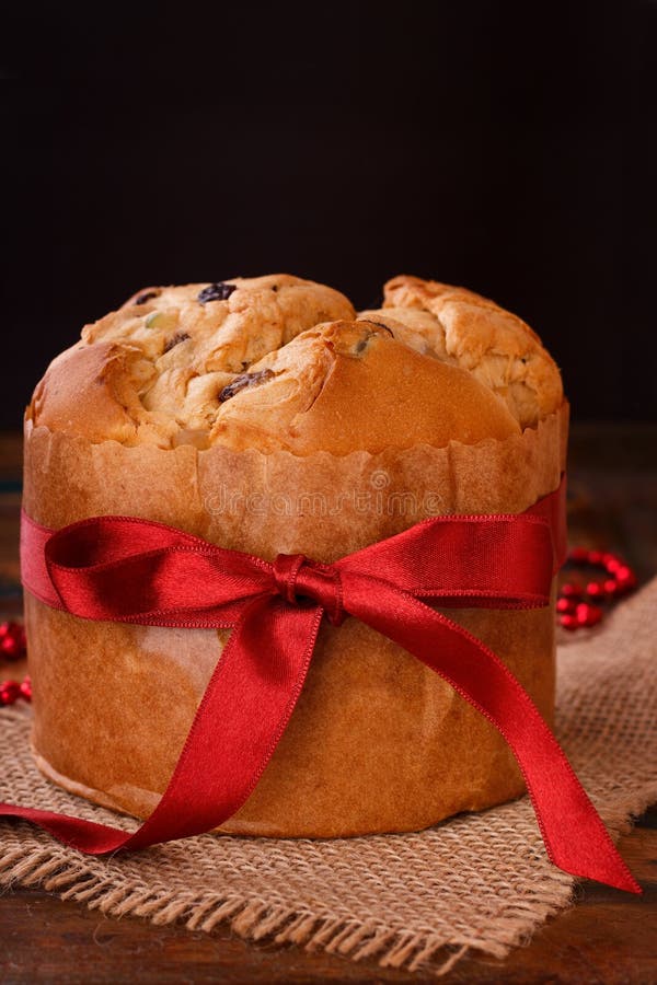 Pan Dulce Del Pan Del Panettone Tradicional Para La Navidad Foto de ...