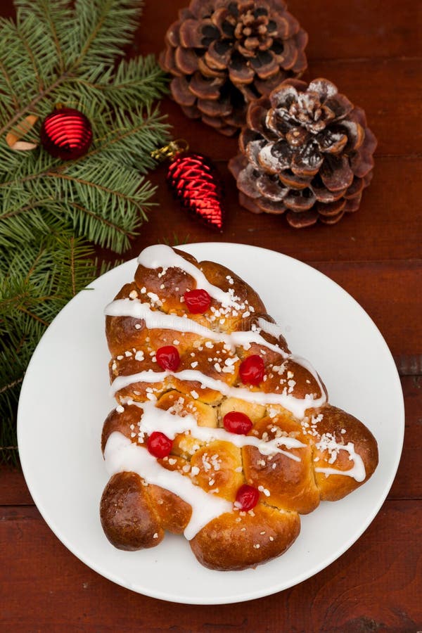 Pan Dulce Rumano Tradicional Para La Navidad Foto de archivo - Imagen ...