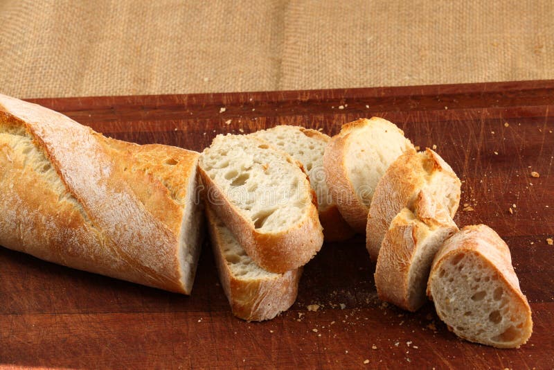 Pan en rebanadas foto de archivo. Imagen de rebanada - 88682200