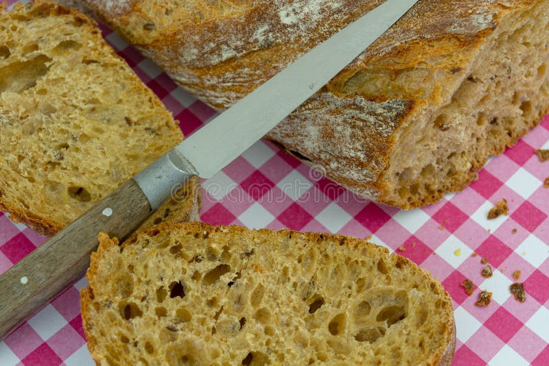 Pan en rodajas grandes imagen de archivo. Imagen de grande - 161153703