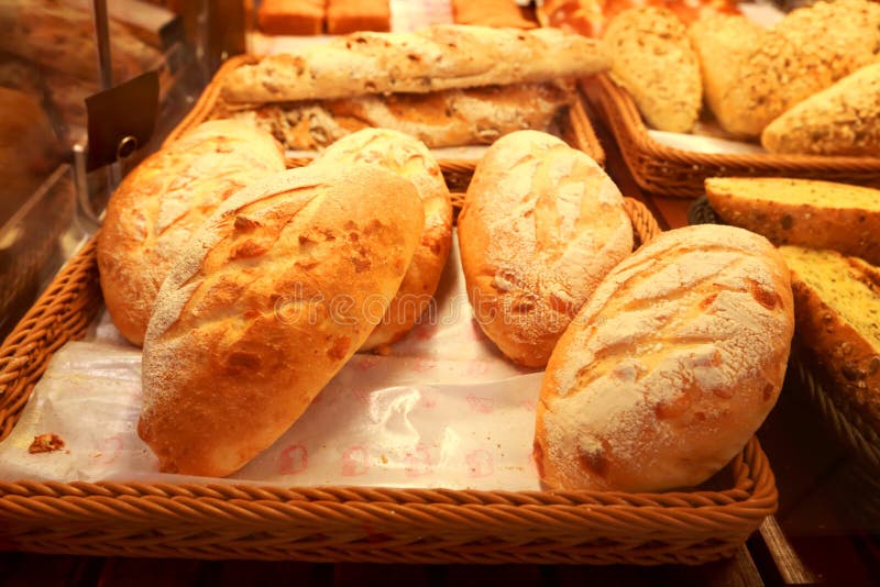 Pan en venta foto de archivo. Imagen de recientemente - 57138404