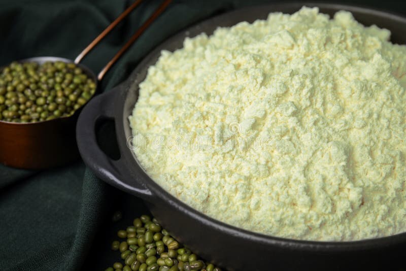 Pan with Flour and Mung Beans on Black Background, Closeup Stock Photo ...