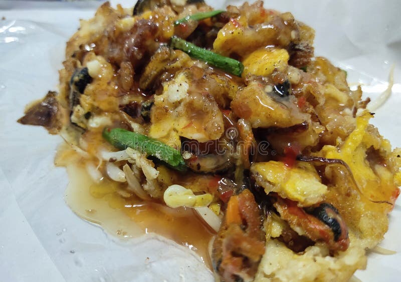 Pan Fried Crispy Mussel Sprout Thai Food Stock Image - Image of clams ...