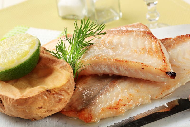 Pan Fried Fish Fillets and Potato Stock Image - Image of dinner, dill ...