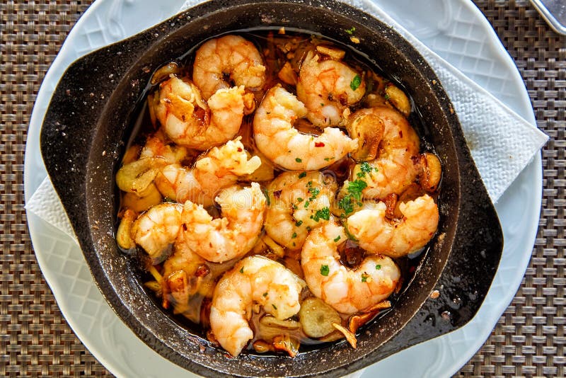Pan of garlic prawns stock image. Image of fried, prawns - 107136223
