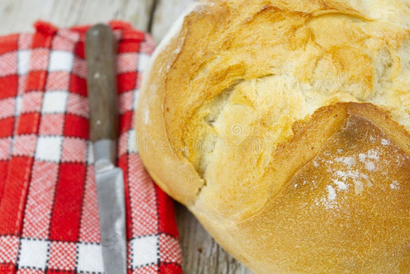 Pan grande foto de archivo. Imagen de alimento, corteza - 125811910